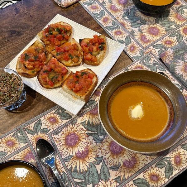 Comox Airport (YQQ) - Airport in Comox