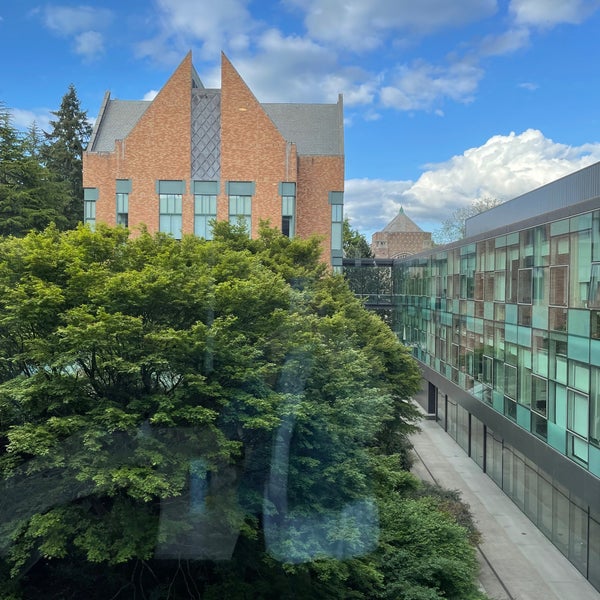 Paccar Hall - University District - 4 tips