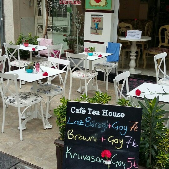 Cafe Tea House - 173 tips