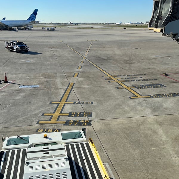 Gate B16 - 10 tips