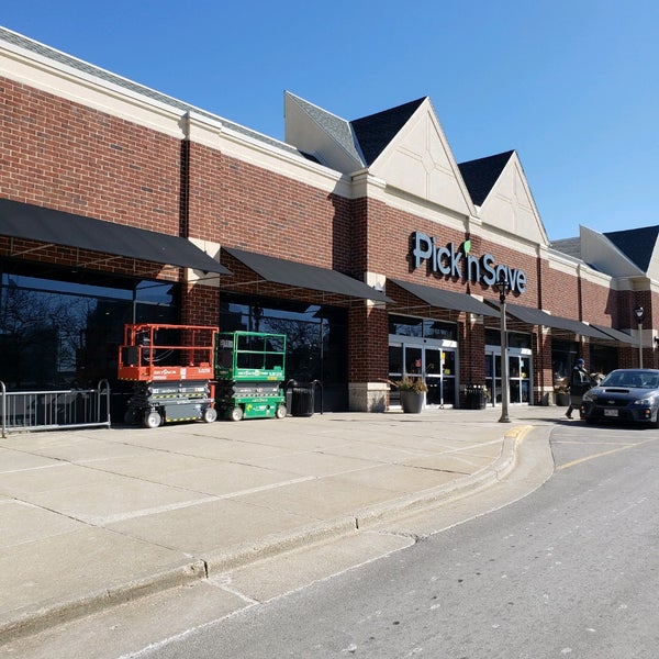 Pick 'n Save - Lower East Side - Milwaukee, WI