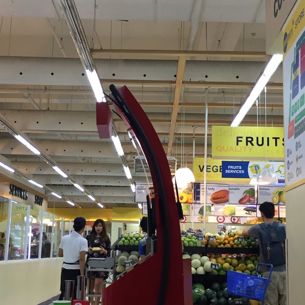 Photos at Savemore Market - Mandaluyong District 2 - Ground Flr, Light Mall