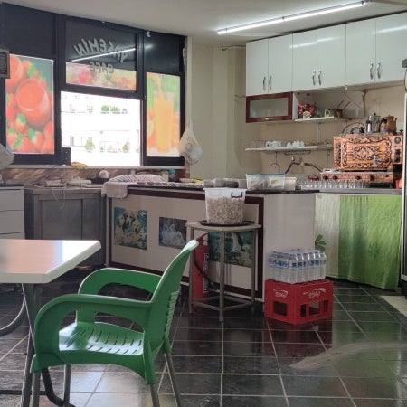 Yasemin Cafe - Café