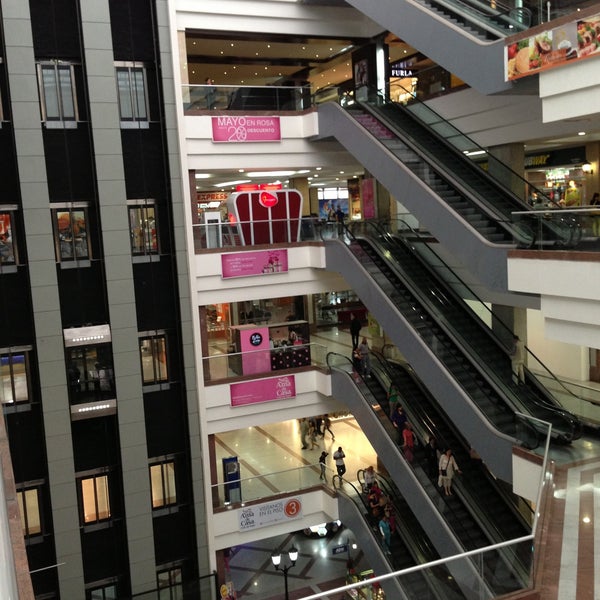 C.C. Paseo El Hatillo - La Lagunita, Estado Miranda