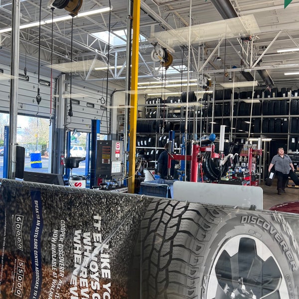 Walmart Supercenter - West Eugene - 4550 W 11th Ave