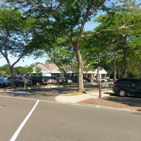 Bridgehampton Commons - 2044 Montauk Hwy