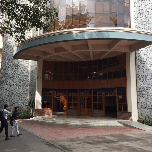 Christ University - University