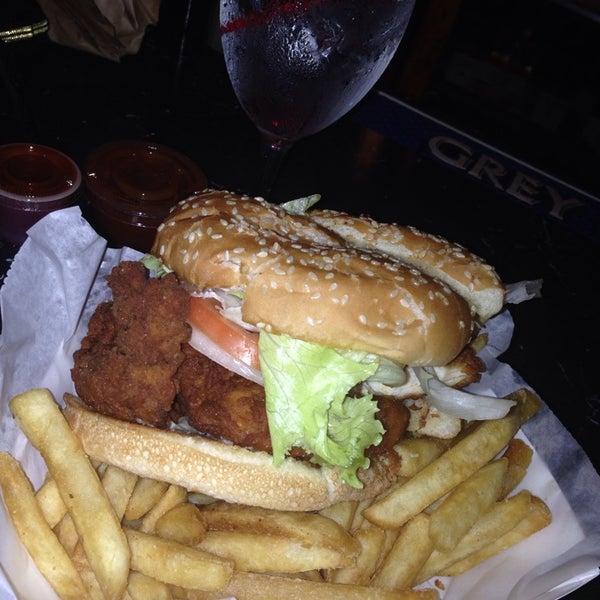 Geno's Place - Southern / Soul Food Restaurant in Calumet Park