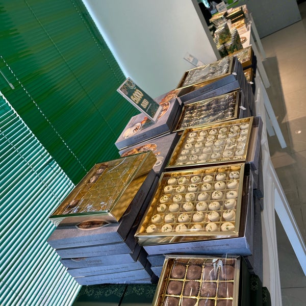 Isfahan Sweets | حلويات اصفهان - 28 visitors