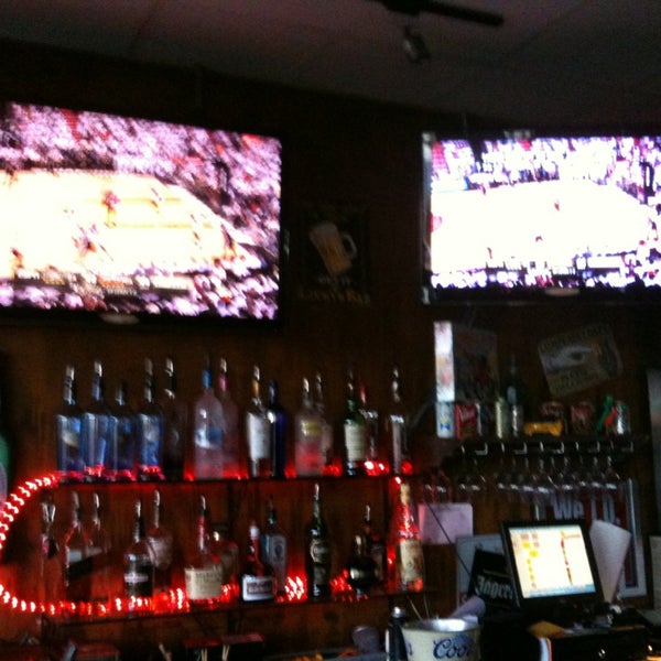 Photos at Junkyard Sports Bar And Grill - Sports Bar in Oceanside