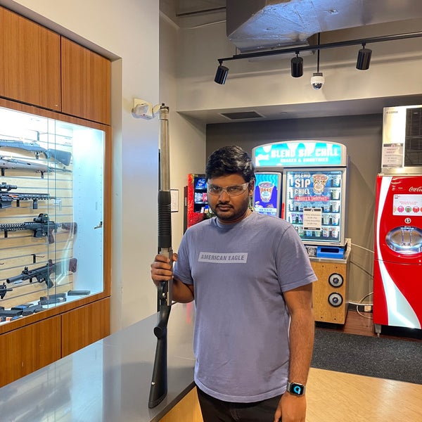 Shooters World - Village of Tampa - 15 tips from 962 visitors