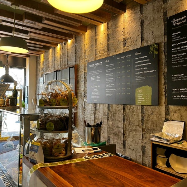Tutto Pronto - 1718 Avenue Rd