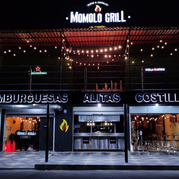 Momolo Grill. Hamburguesas, Alitas Y Costillas Al Carbón . - Neza, México