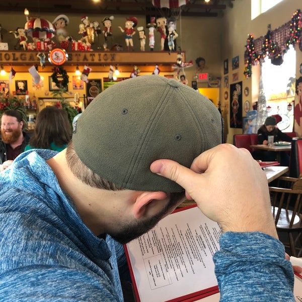 Beez Holgate Station Cafe - Portland, OR