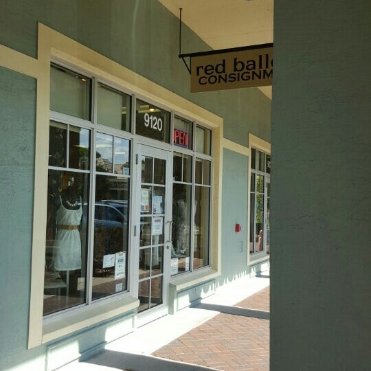 Red Balloon - Clothing Store in Olympia