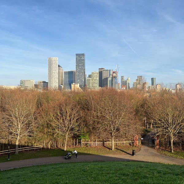 Stave Hill - Scenic Lookout in Rotherhithe