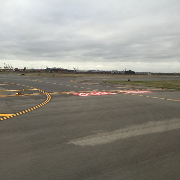 Runway 11 / 29 - Airport Service in Newark
