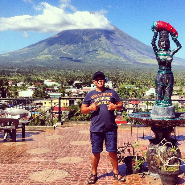 Red Labuyo Restaurant - Daraga, Albay