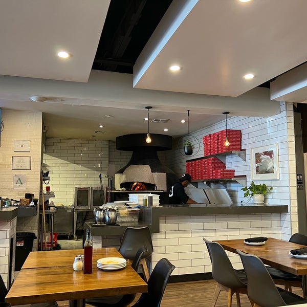 Pomo Pizzeria Phoenix - Downtown Phoenix - 42 tips