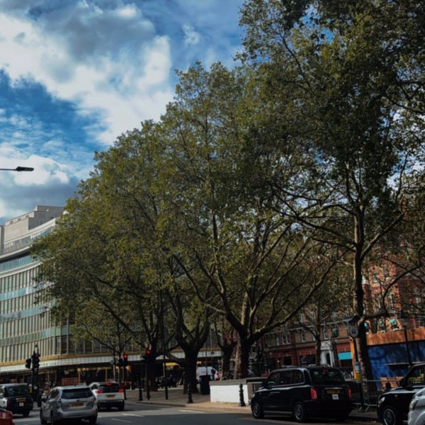 Sloane Square - Plaza in London