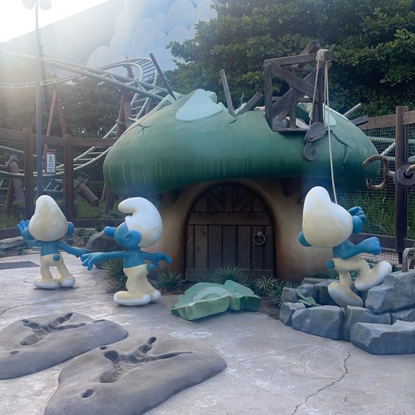 Smurfs Village Playhouse - Theme Park Ride / Attraction in Dubai