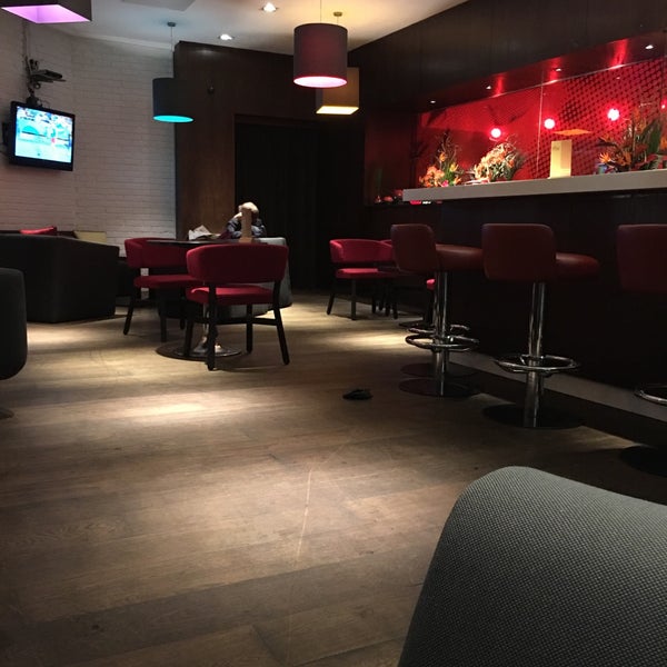 Photos at Park Inn by Radisson Cardiff City Centre - Hotel in The Hayes