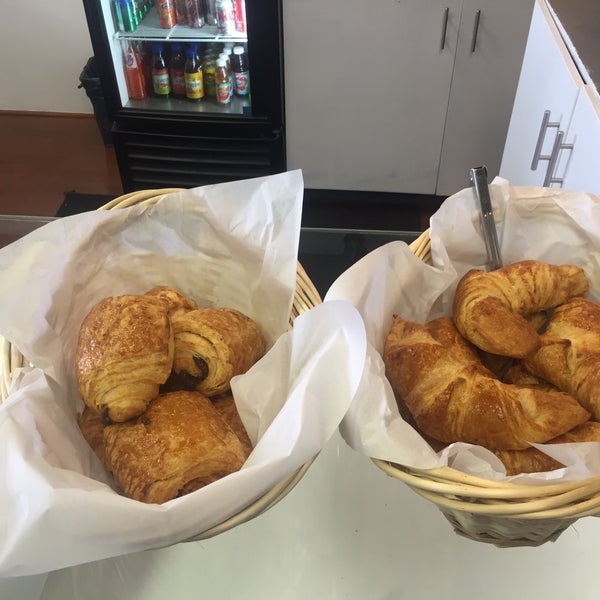 Julie's French Pastries - 4 tips