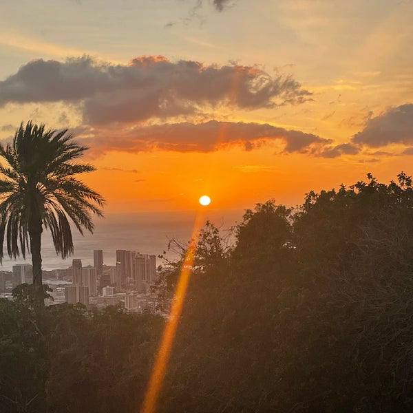 Tantalus Lookout - Scenic Lookout in Honolulu
