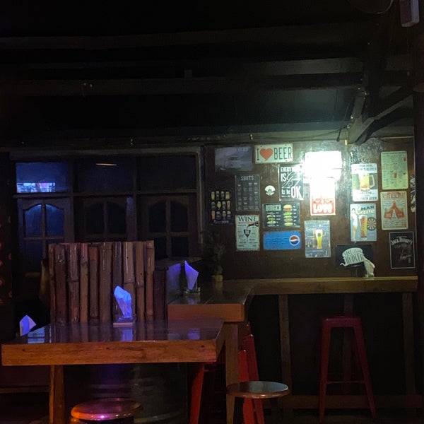 Kalut Bar - Bar in Kuah