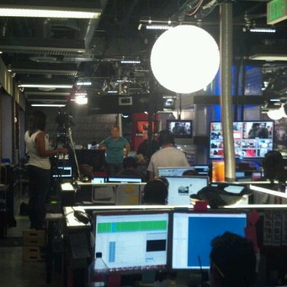 TMZ - Los Angeles, CA