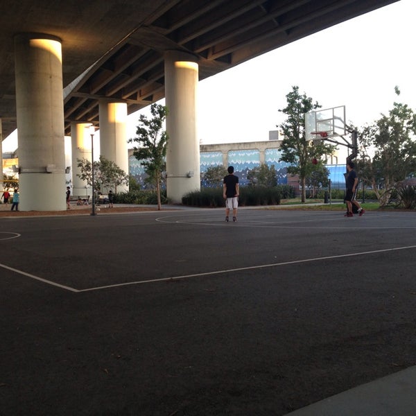 Photos at Berry Basketball Courts - Mission Bay - 7 tips from 386 visitors