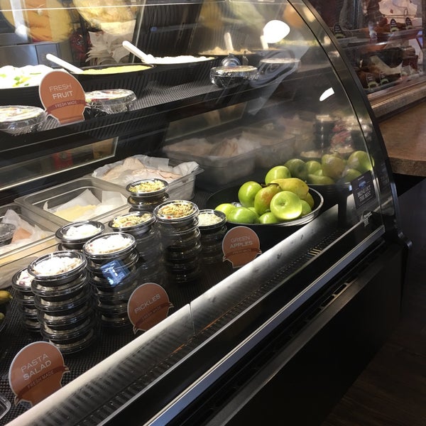 Rising Roll Gourmet - Downtown Atlanta - Atlanta, GA