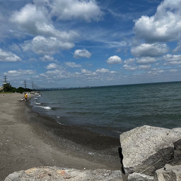 Hutch's on the Beach - Confederation Park - 24 tips from 717 visitors