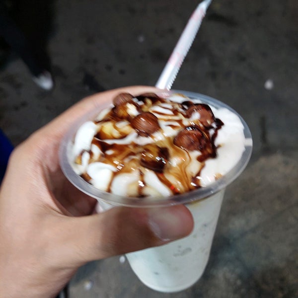 Samad Ice Cream & Juice | آبميوه و بستنى صمد - Ice Cream Parlor in منطقه ۲