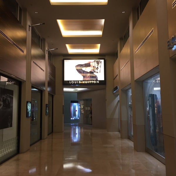 Tumon Sands Plaza - Tamuning