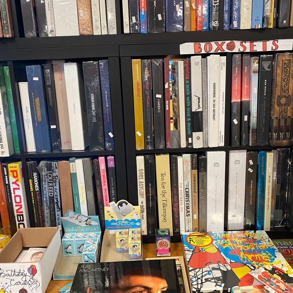 Mojo Books & Music - Bookstore in Village of Tampa