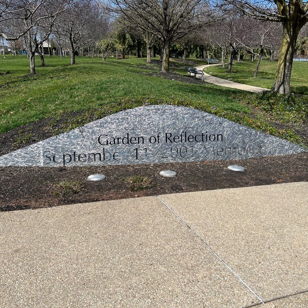 Garden of Reflection - Park