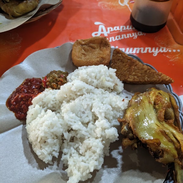 Ayam Goreng Jawa Mbah Cemplung - Bantul, DI Yogyakarta
