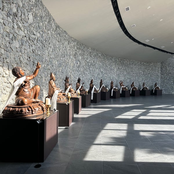 Kechara Forest Retreat - Temple