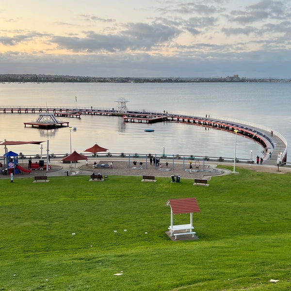 Eastern Beach - Beach