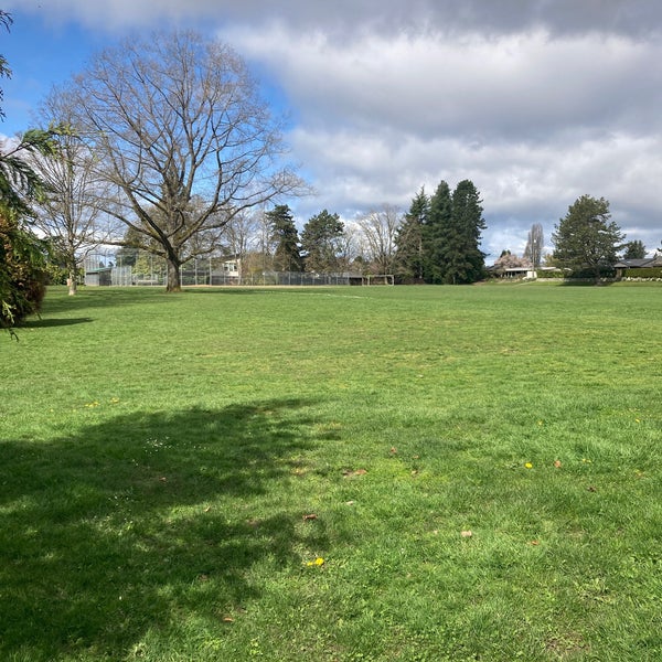 View Ridge Playfield - View Ridge - 3 tips from 271 visitors