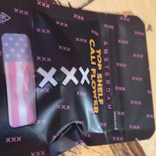 Prix d'Ami - Marijuana Dispensary in Amsterdam