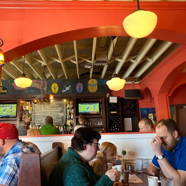 Circa Grill and Ale House - American Restaurant in North Admiral