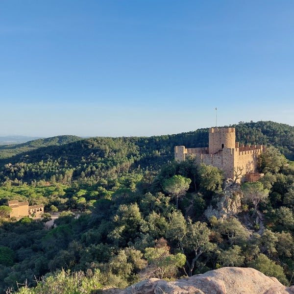 Castell de Farners - Scenic Lookout