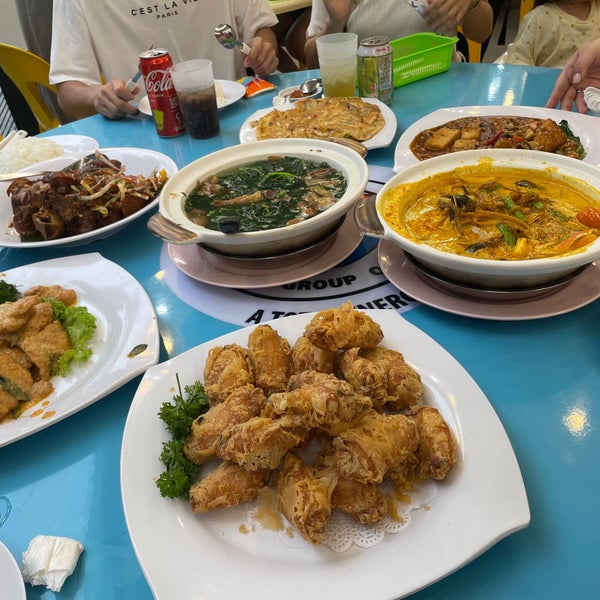 De Tian Coffee Shop (Canberra) - Sembawang - 20 visitors