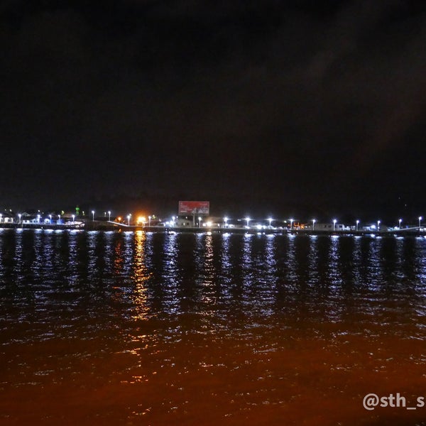 Waterfront Bandar Seri Begawan - Pedestrian Plaza