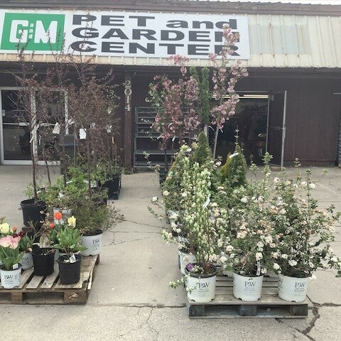 G And M Pet and Garden Center Inc - Pet Supplies Store in Muncie