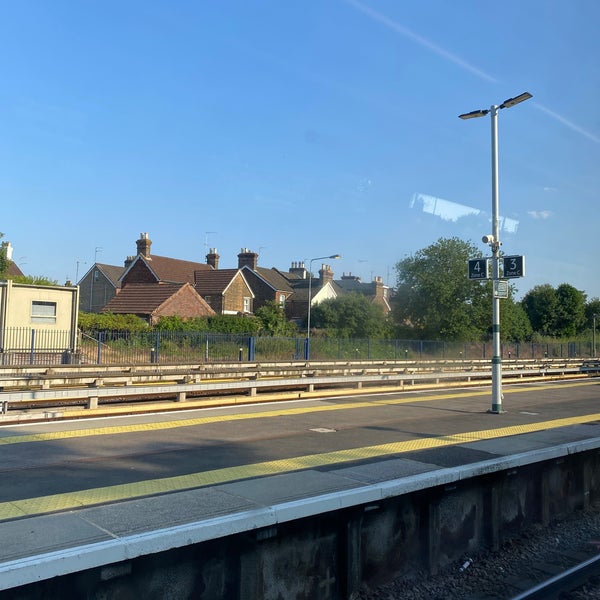 Horsham Railway Station (HRH) - 21 tips