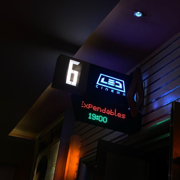 Siam Pavalai Royal Grand Theatre (สยามภาวลัย รอยัล แกรนด์ เธียเตอร์ ...