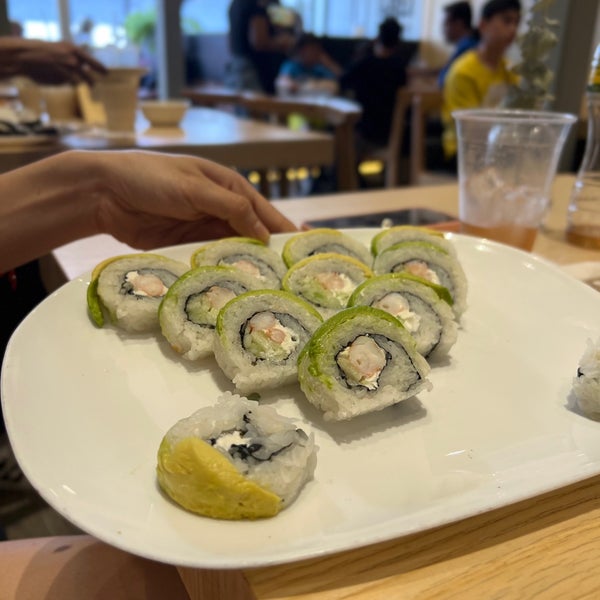 Philip’s Sushi - 3 tips from 17 visitors